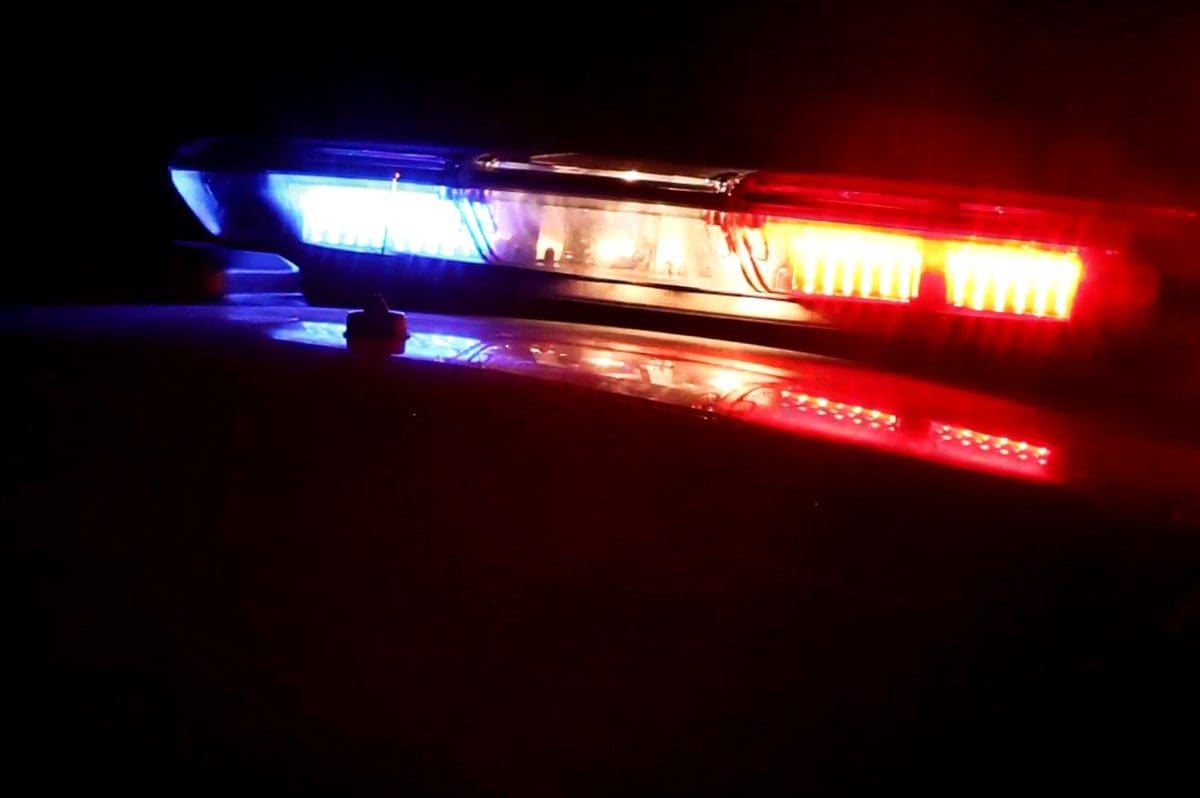 Houston police officer shoots, critically injures man after vehicle ...